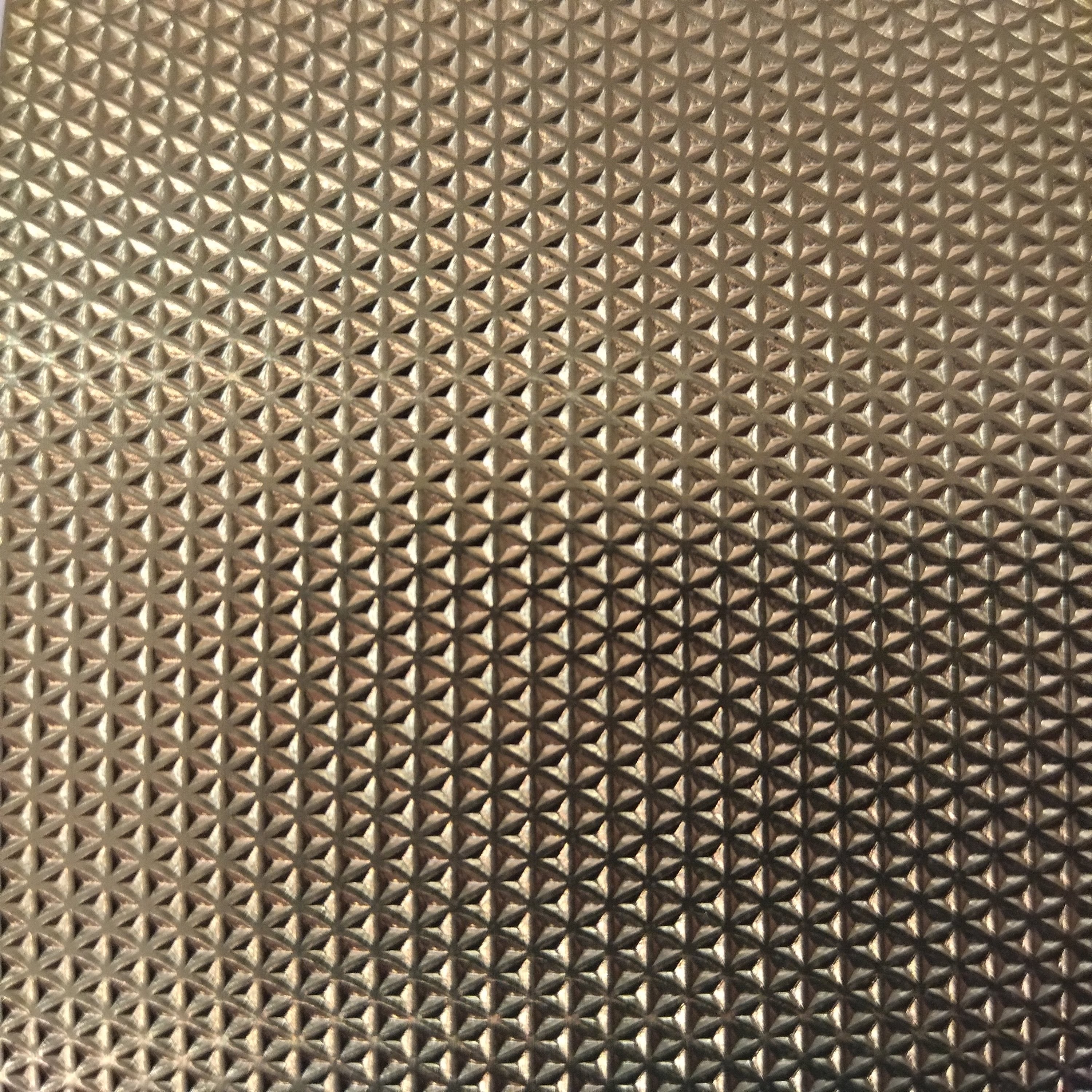 4258 Geometric Patterned Brass Texture Plate Large – Studio JSD